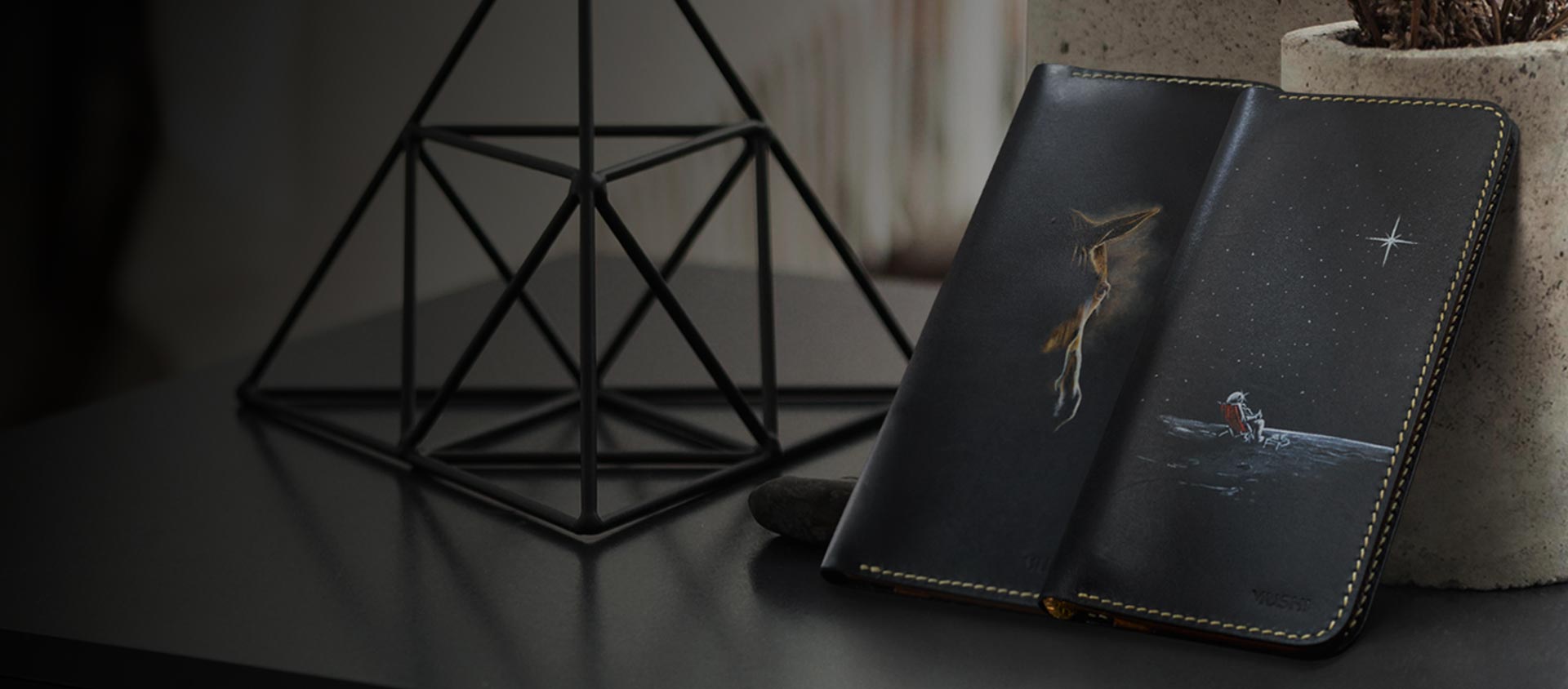 Abstract Realms - The Most Thoughtful Wallet Designs by MUSHI